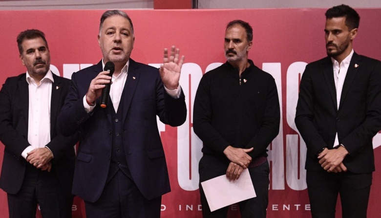 Tras la contundente victoria en las urnas, Fabián Doman asumió de ...